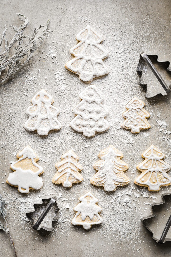 Festive Sugar Cookies - UncomplicatedChef