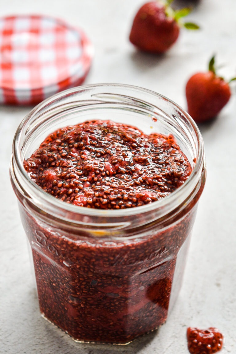 Strawberry Chia Jam - UncomplicatedChef