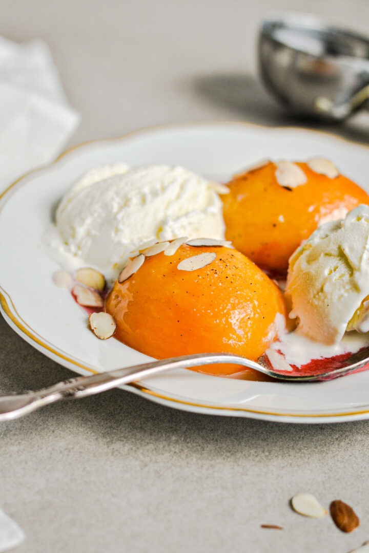 Classic Peach Melba - UncomplicatedChef