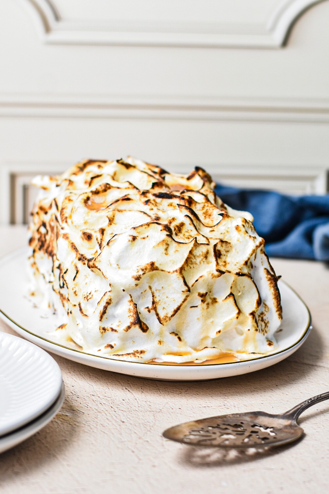 Baked Alaska Cake - UncomplicatedChef
